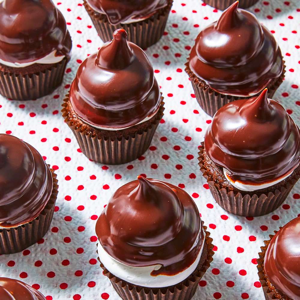 Ding Dong Cupcakes – Sugaree’s Bakery